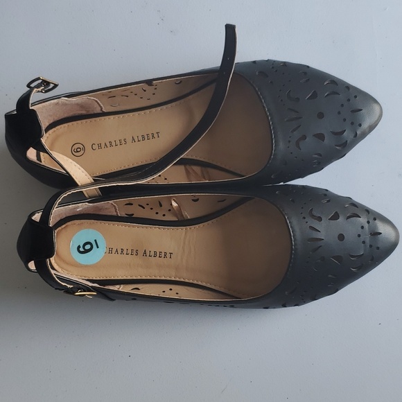 Charles Albert | Shoes | Charles Albert Black Flats | Poshmark